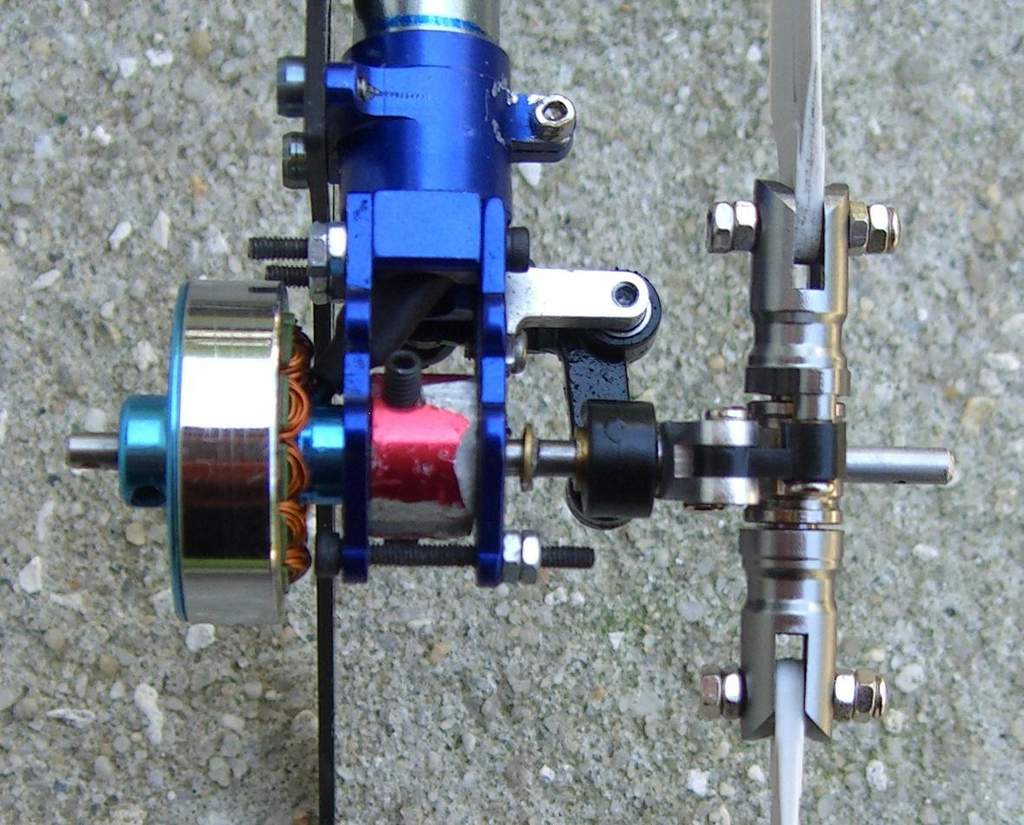 variable pitch quadcopter